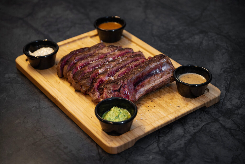 Galerie Beef 33 rue des Rosiers 75004 Paris - Le Beef Steakhouse, 33 ...